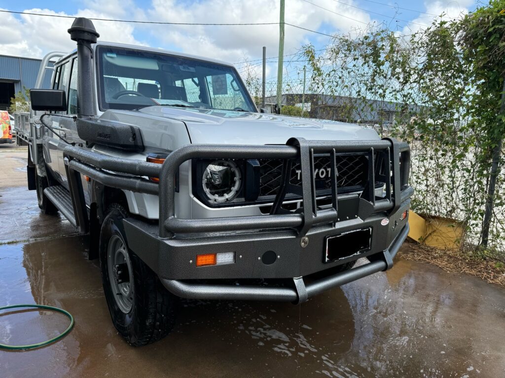 Toyota Landcruiser Dual Cab - 2 Post Bullbar - Rydweld