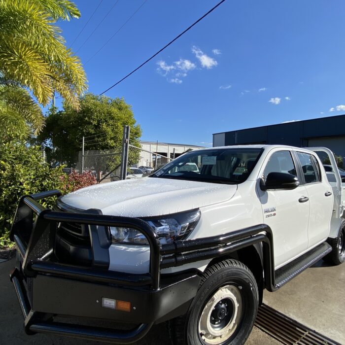 Toyota Hilux | 2 Post Bullbar - Rydweld