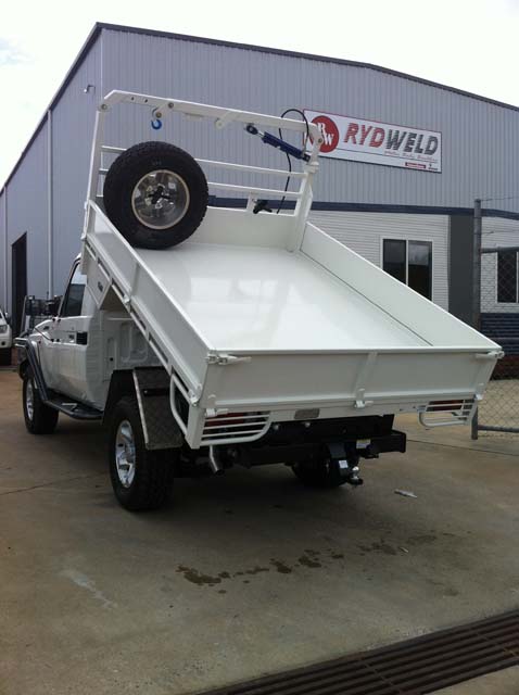 Tray Under Body Tipping Kit - Rydweld